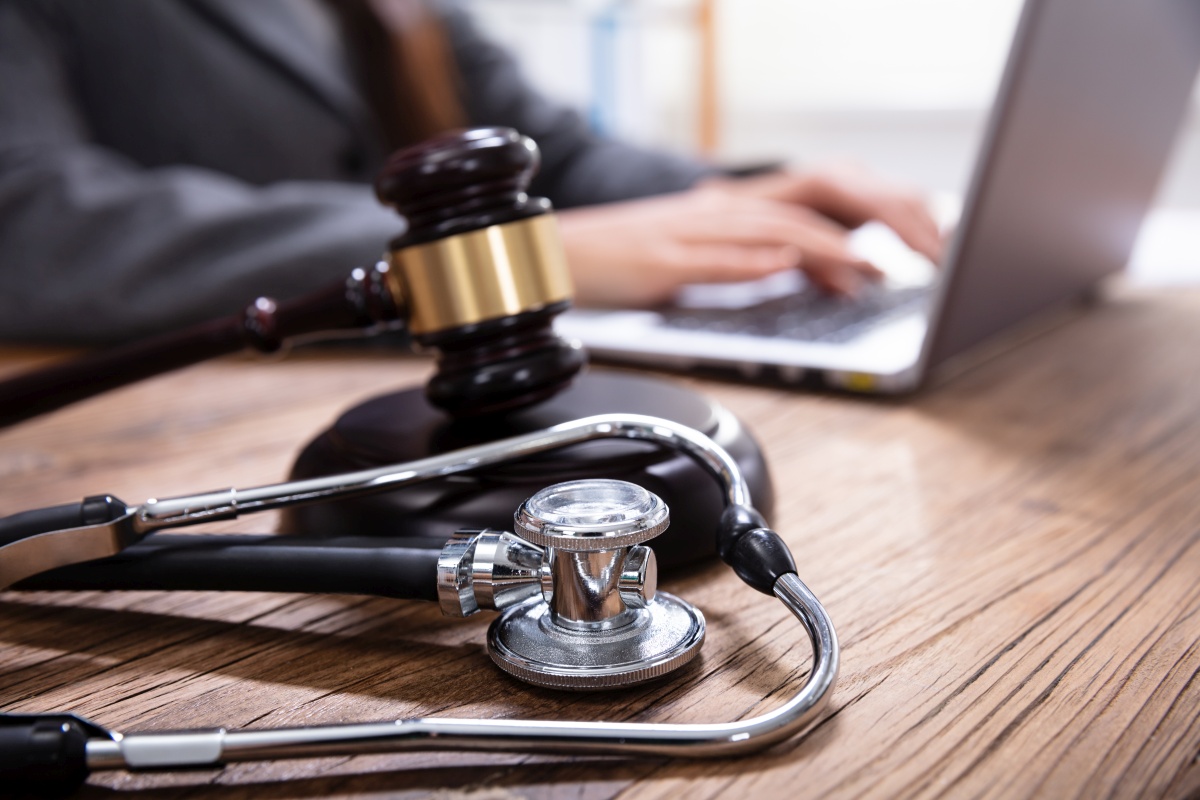 Why & When Medical Expert Witness is Needed | Jeffrey Oppenheimer